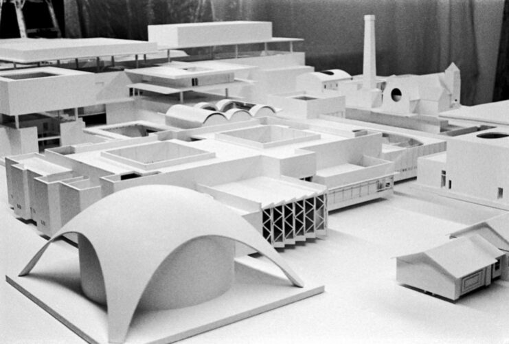 The Yale Review | Jonathan Griffin: "How Mike Kelley Became Himself"